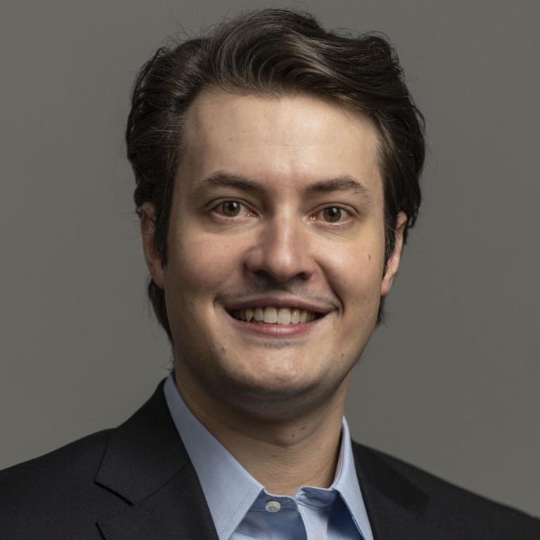 SERIALIZATION SUCCESS STORY - IVERS LEE - Hicof